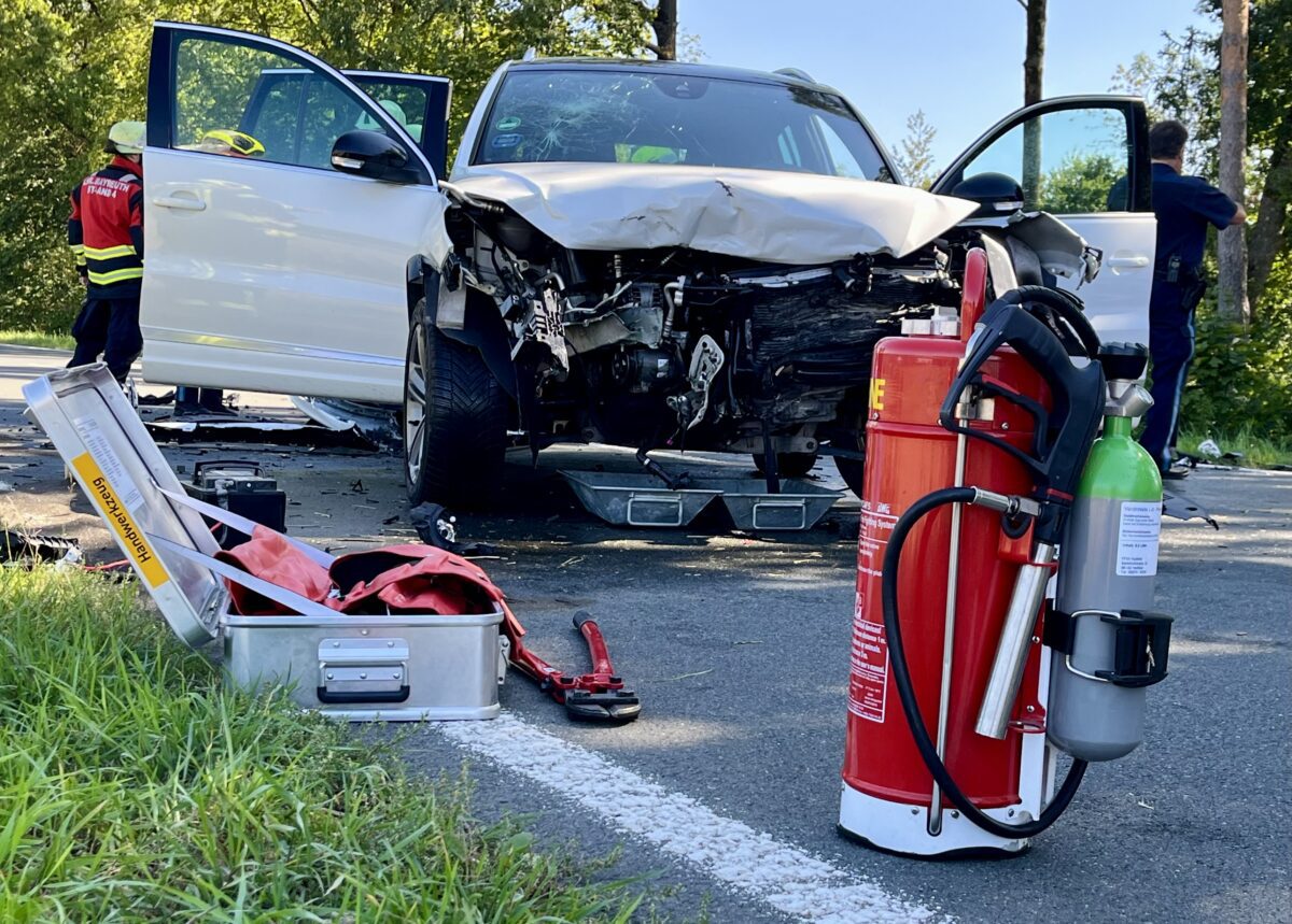 Schwerer Verkehrsunfall auf der B22 bei Hollfeld - KFV Bayreuth e.V.