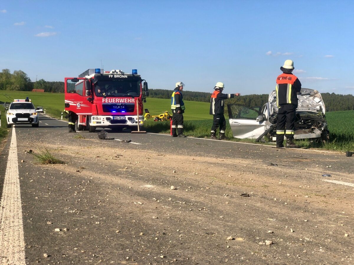 Schwerer Verkehrsunfall auf der Bundesstraße 2 - KFV Bayreuth e.V.
